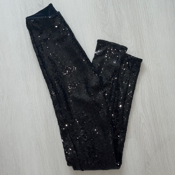 Commando | Pants & Jumpsuits | Commando Black Sequin Leggings | Poshmark